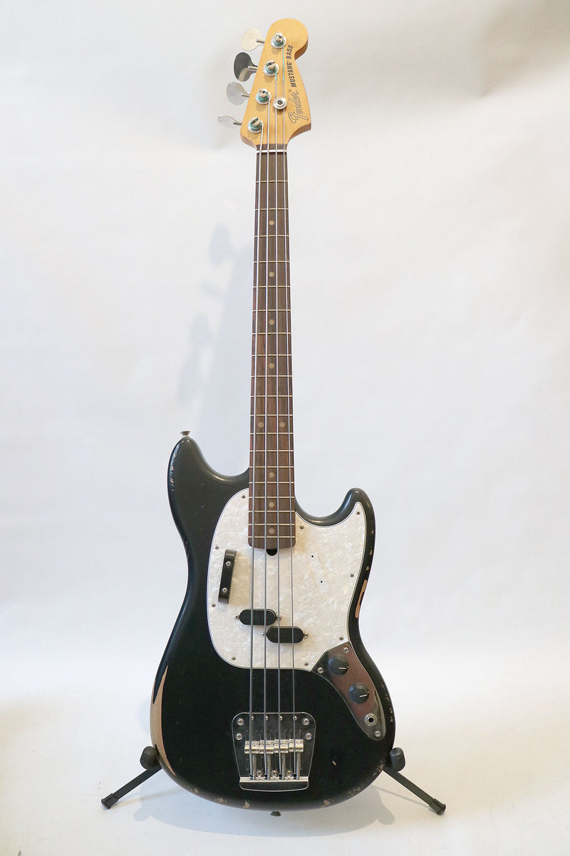 Fender JMJ (Justin Meldal-Johnsen) Mustang Bass – The Guitar Colonel