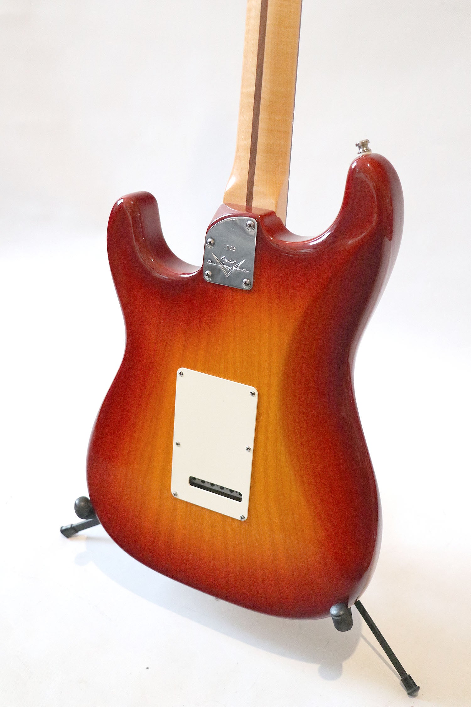 Fender Custom Shop Custom Deluxe Stratocaster - 2012 – The Guitar Colonel