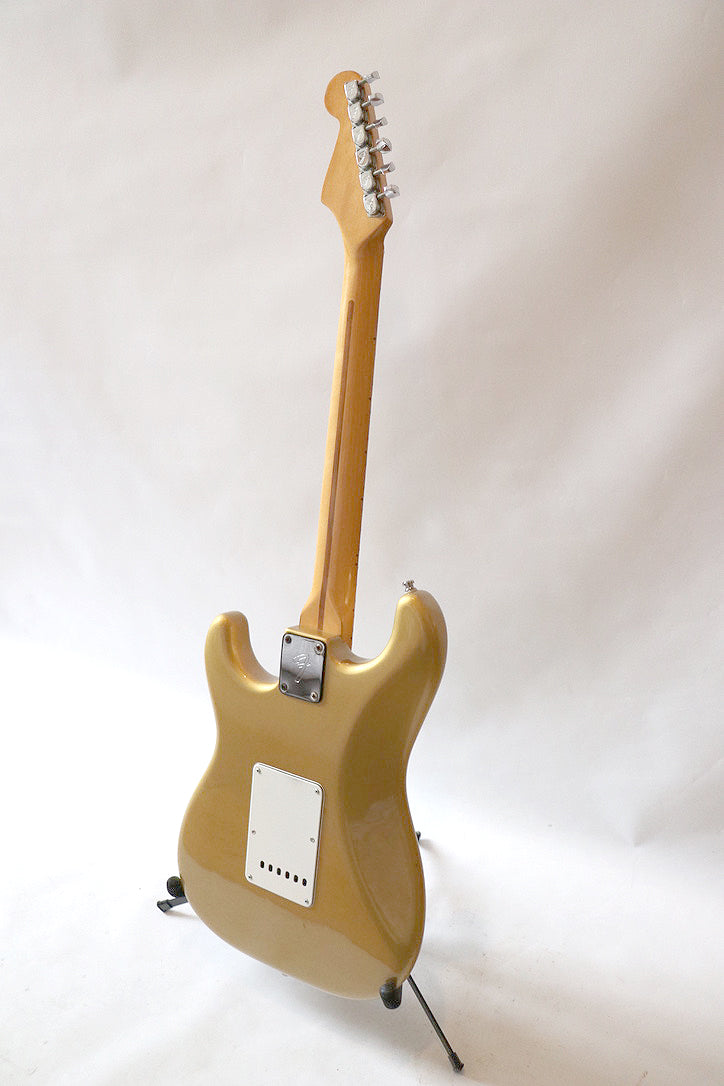 Fender Stratocaster 1982 'Dan Smith' Aztec Gold – The Guitar Colonel