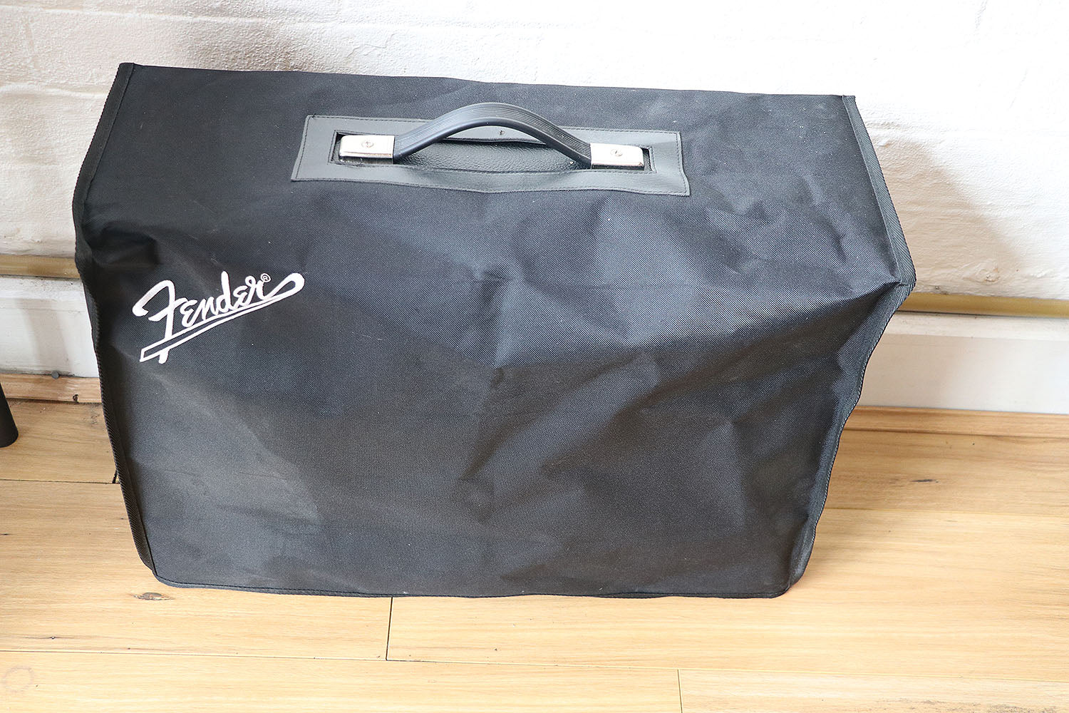 Fender ’65 Deluxe Reverb Guitar Amplifier – The Guitar Colonel