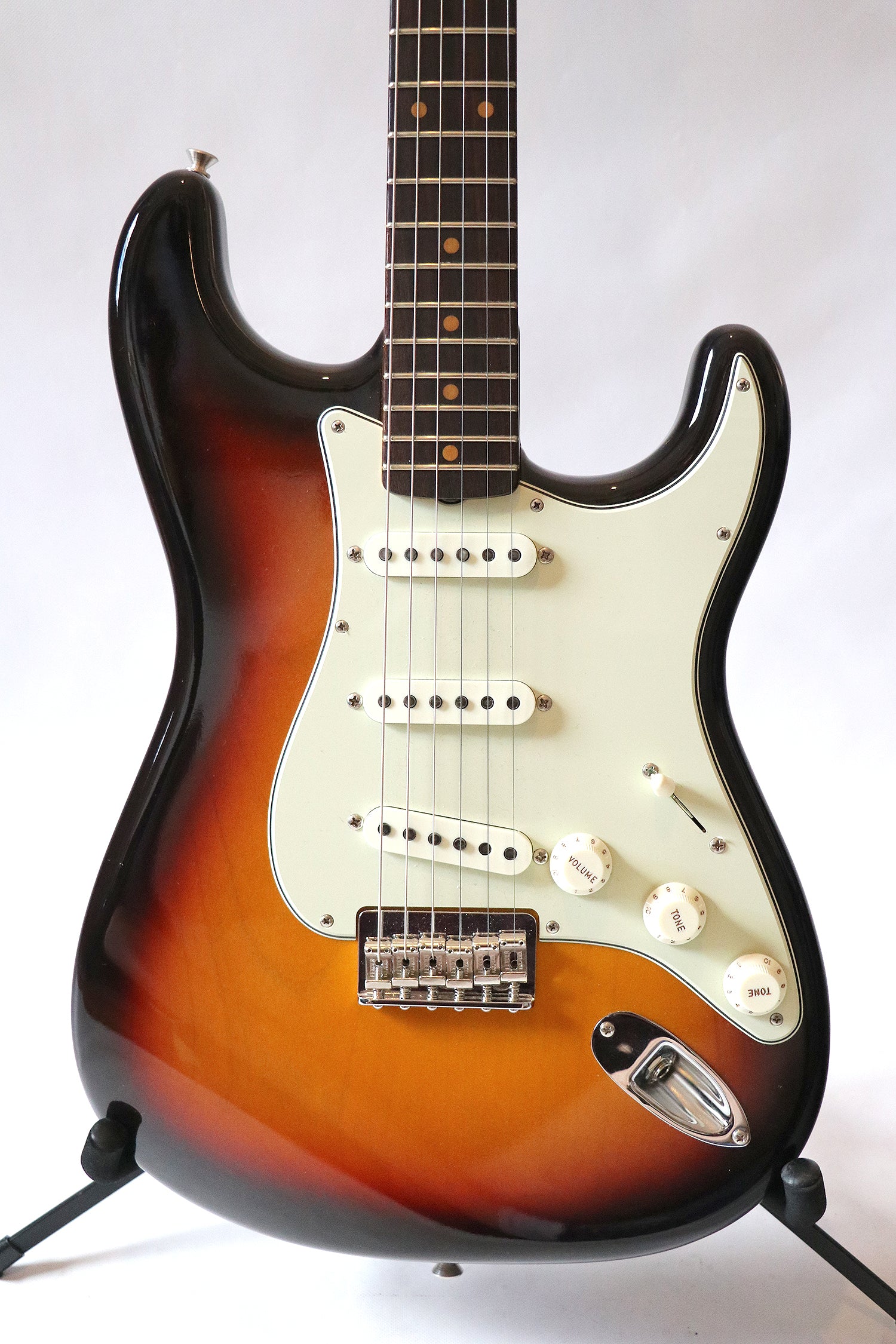Fender VINTAGE CUSTOM '59 HARDTAIL STRAT - 2021 – The Guitar Colonel