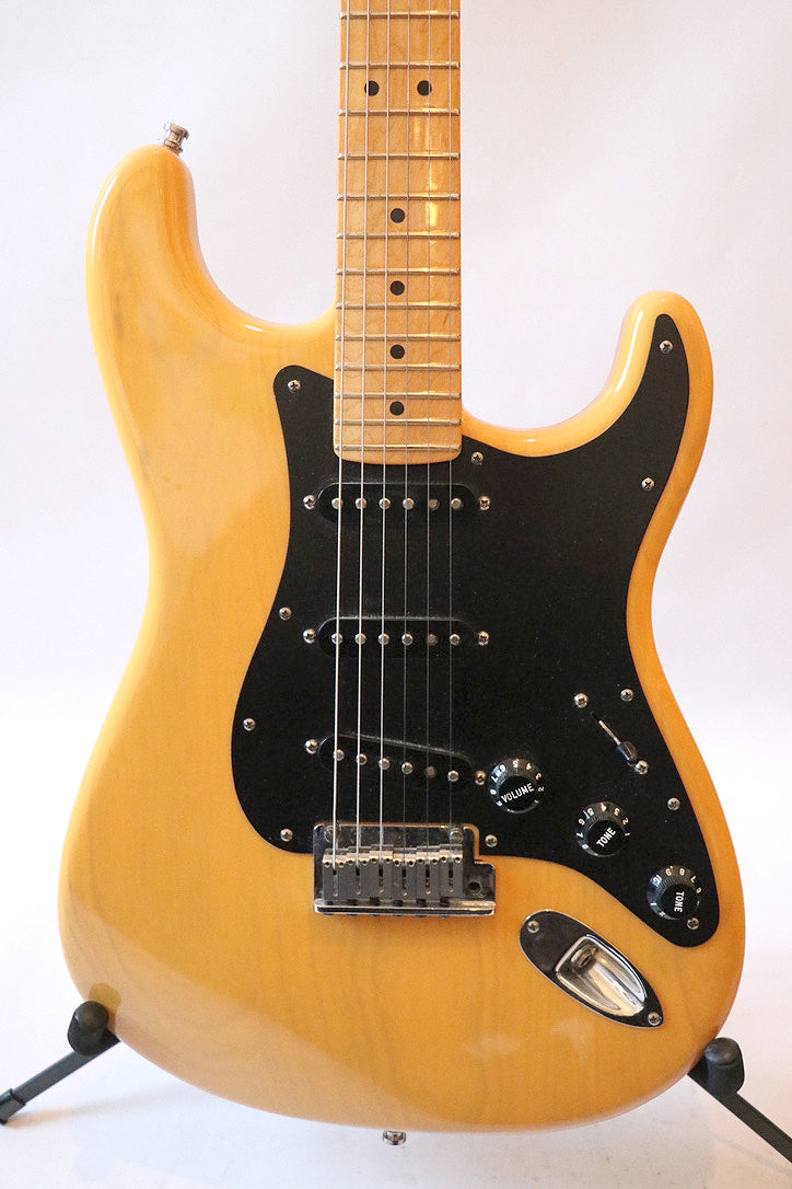 Fender Stratocaster USA Standard Special Edition 2001 – The Guitar Colonel
