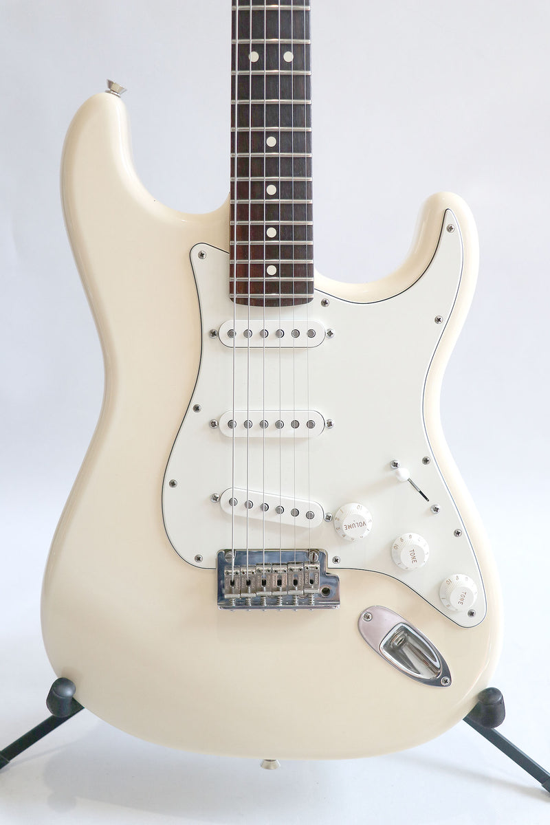 Fender American Standard Stratocaster 2015 – The Guitar Colonel