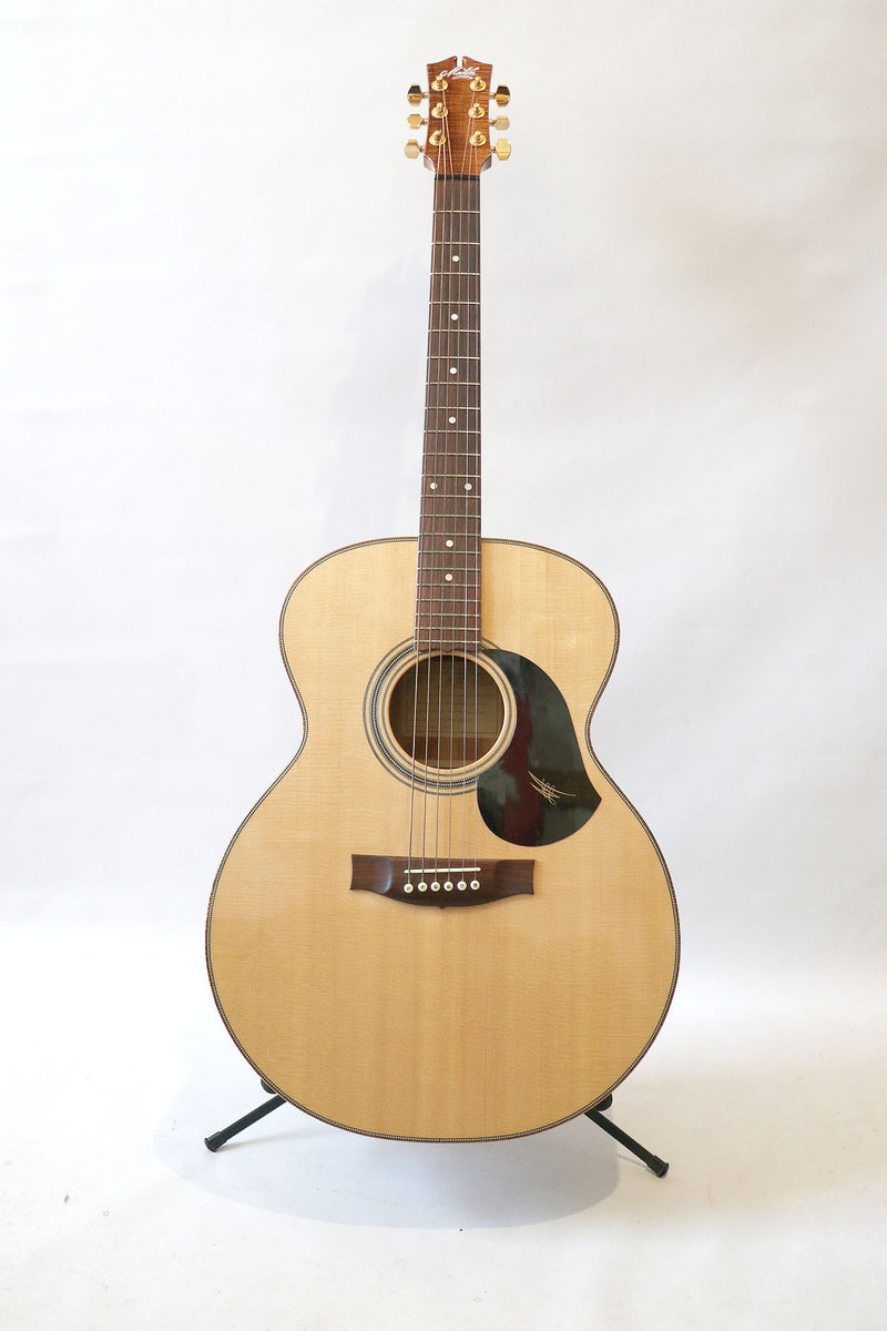 Maton Custom Jumbo – The Guitar Colonel