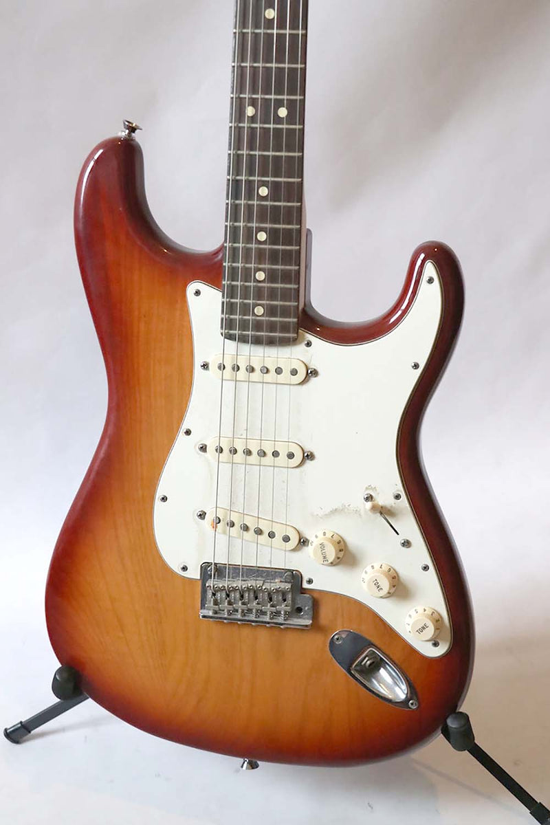 Fender Stratocaster USA 2012 – The Guitar Colonel