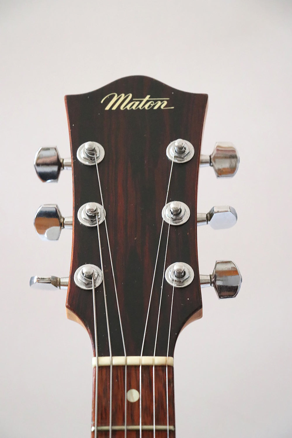 Maton Phil Manning Signature – The Guitar Colonel